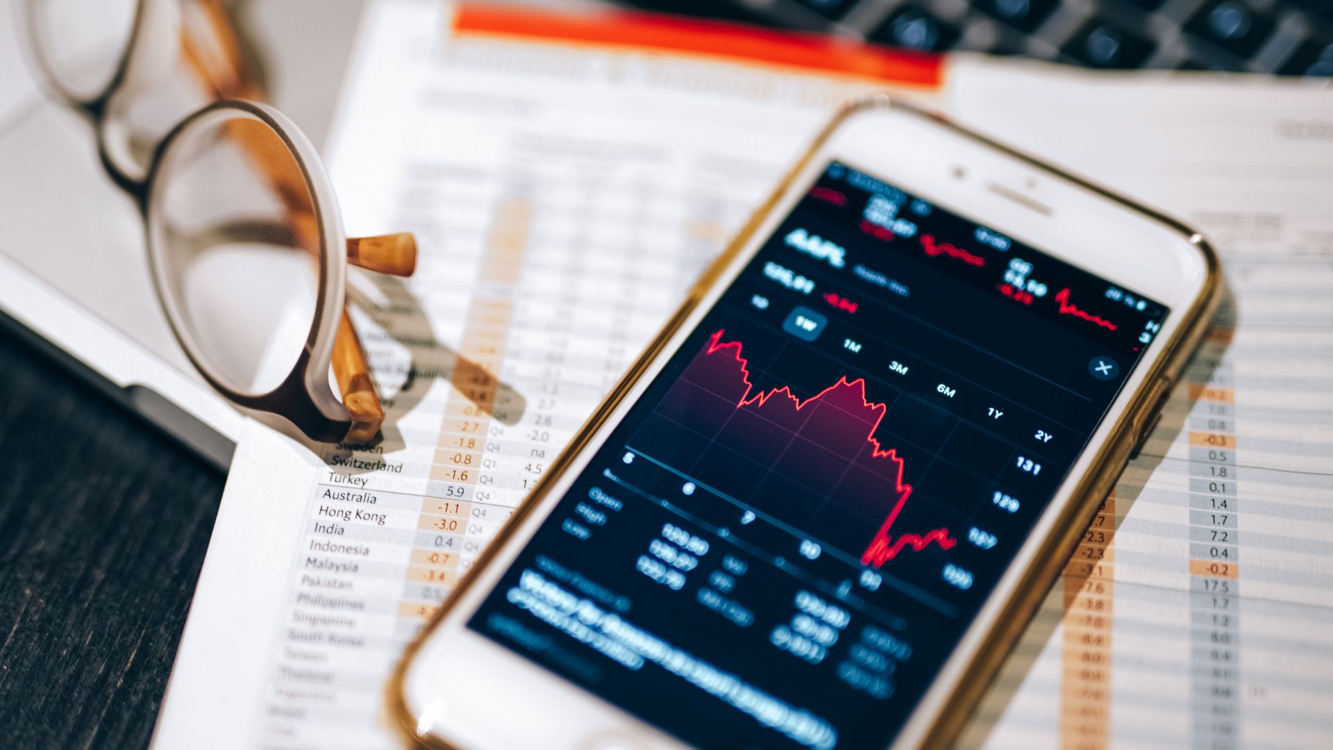 Actions PEA octobre 2025 : les 10 meilleurs titres à acheter | Rankia